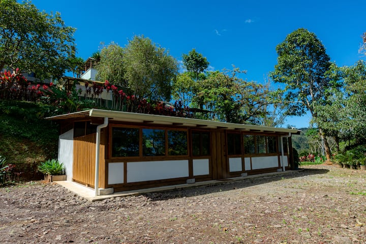 Cabaña De Montaña En Orosi - Cartago