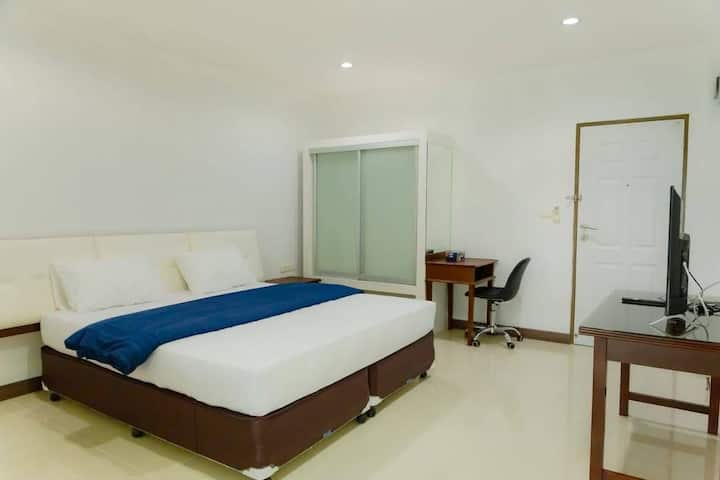 Easy Stay 409 | 2 Mins To Srt - Bang Khen