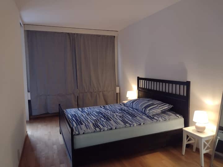 Airy And Central Apartment In Zurich - Zurique