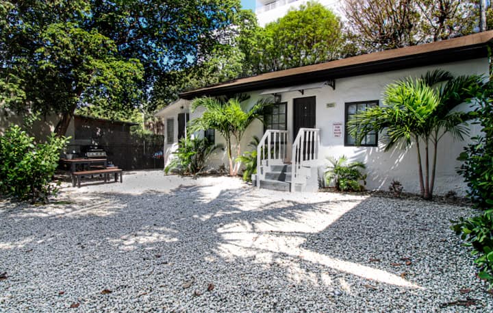 Beautiful Small House Next To Brickell - Miami