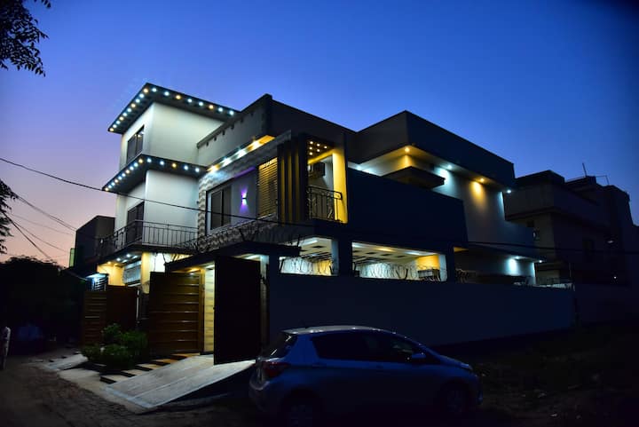 Luxury & Comfortable Guest House In Rabwah - Pakistan