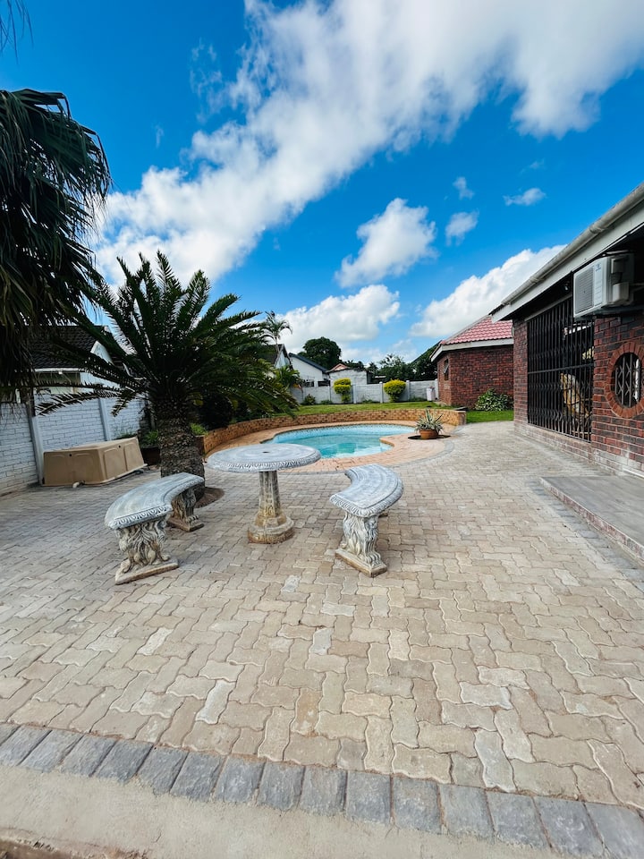 Nethezeka Guest House - Empangeni