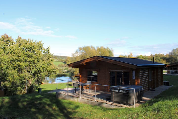 Rose Lakeview Hot Tub Lodge - Viaduct Fishery - Reino Unido