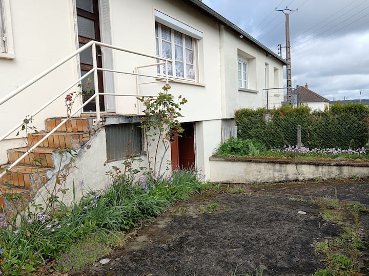 Maison De Vacances
Proche De L'aigle - L'Aigle