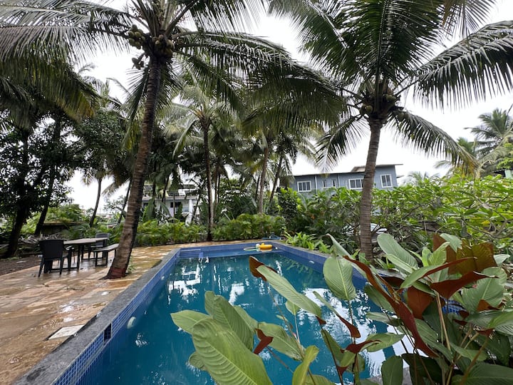 Coco Leaf Villa - Alibag
