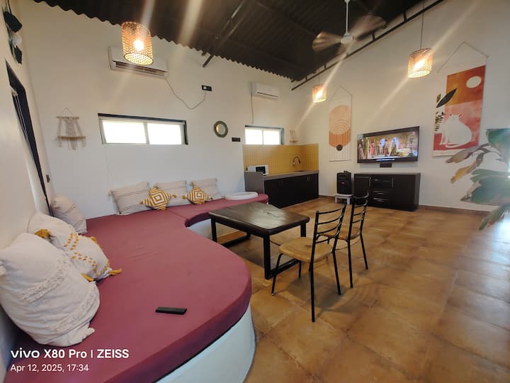 Coco Leaf Villa - Alibag