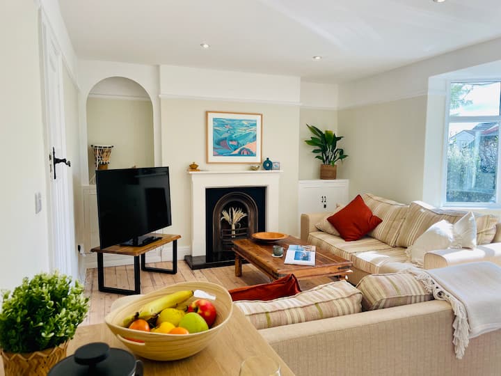 Braunton Coastal Escape — Surf · Walk · Work - Woolacombe