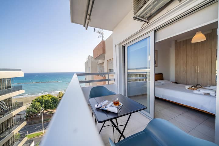 Seafront Central 1 Bedroom Flat - Limassol