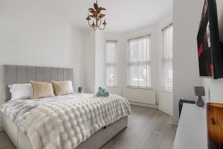 Bright & Stylish 1br Flat Near Clapham Junction - Surbiton