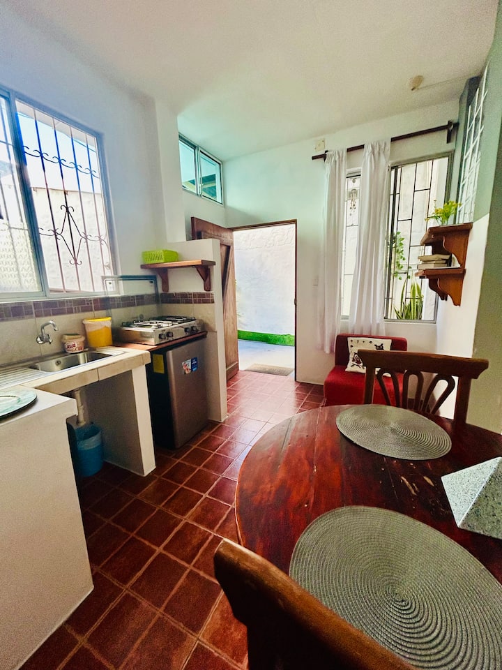 Departamento Económico Pareja - Puerto Ayora