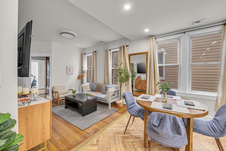 Modern 2 Bedroom | 8 Minute Walk To Nyc Train! - Bayonne, NJ