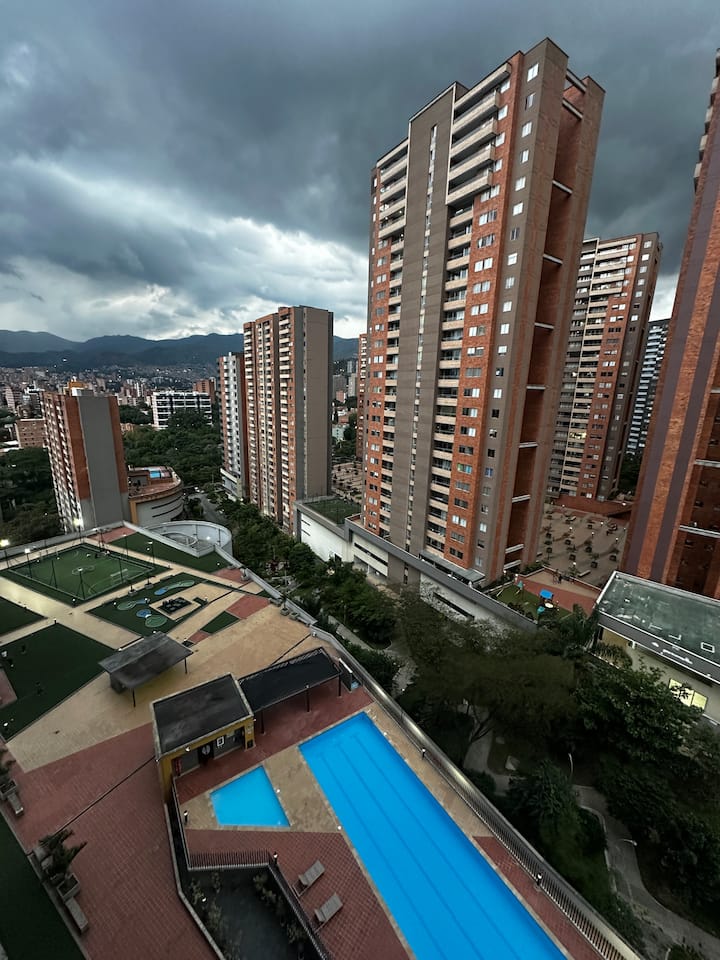 Increíble Vista De La Ciudad - Medellín, Colombia