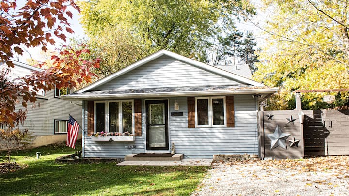 Relax & Explore—king Bed, Wifi, Lakes & Thrifting - Antioch, IL