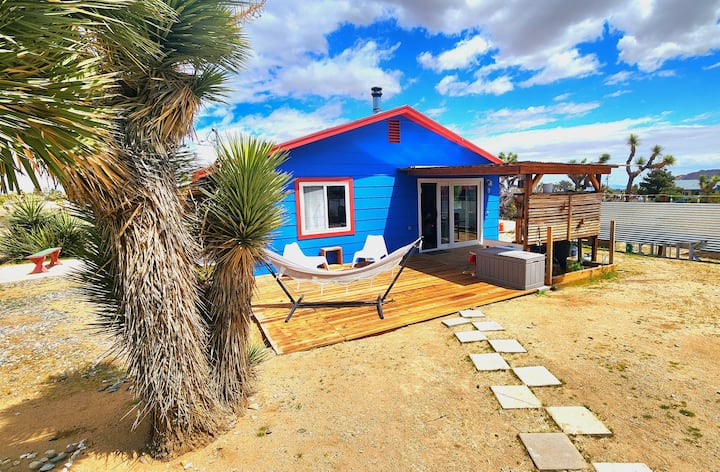 The Coop Inn Desert Farmhouse - Yucca Valley, CA