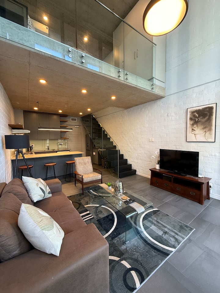 Modern Style Loft Apartment - Umhlanga, Durban - Umhlanga