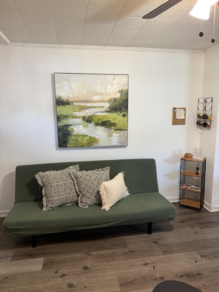 Modern Guesthouse Retreat - Delaware