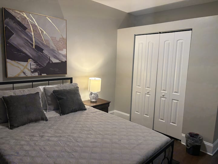 Cozy Private Room, North Chicago - Evanston, IL
