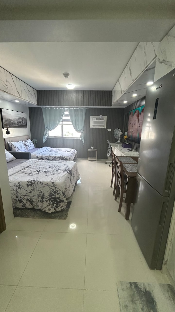 Ayala Cebu•14f•studio•pool View•cityview - Cebu