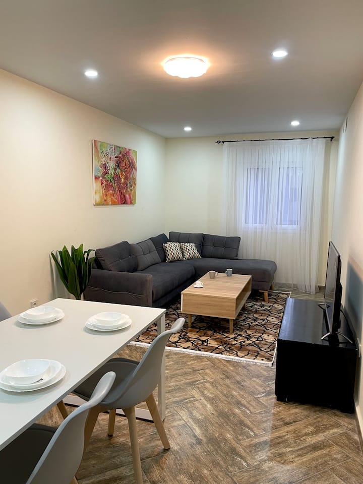 ÉLégant Appartement En Résidence Sécurisée+parking - Oran