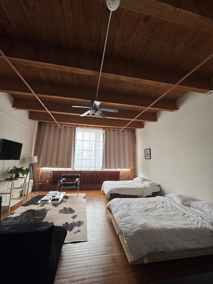 Detroit Loft Factory- Downtown & Free Parking! - Detroit
