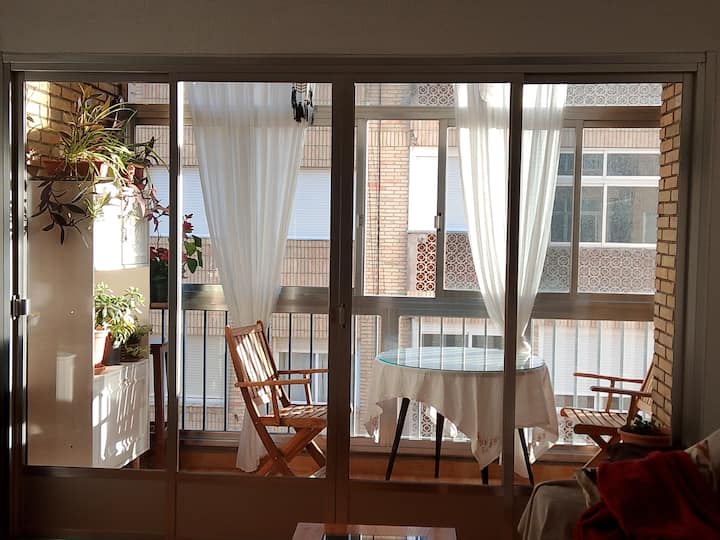 Habitación En Piso Bohemio - Santa Fe, España