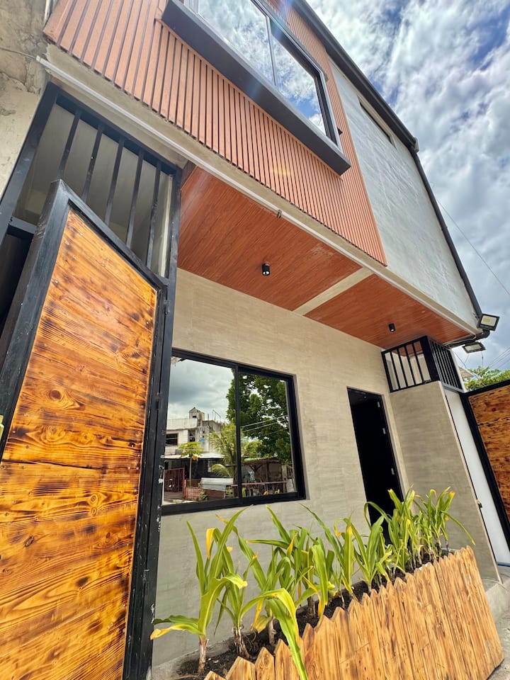 Loft House Near Philippine Arena - Santa María