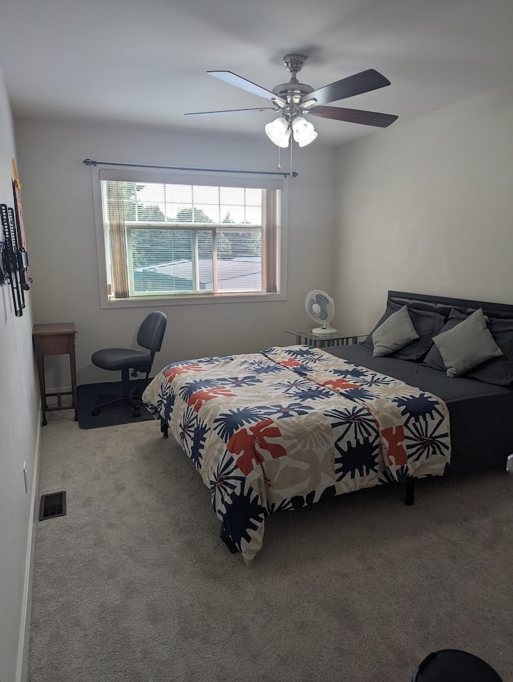 Cozy 2 Bedroom Retreat - Abbotsford