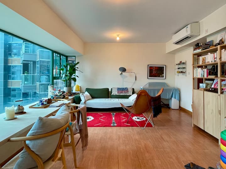 Bright 2-bedroom Apartment. - Hongkong