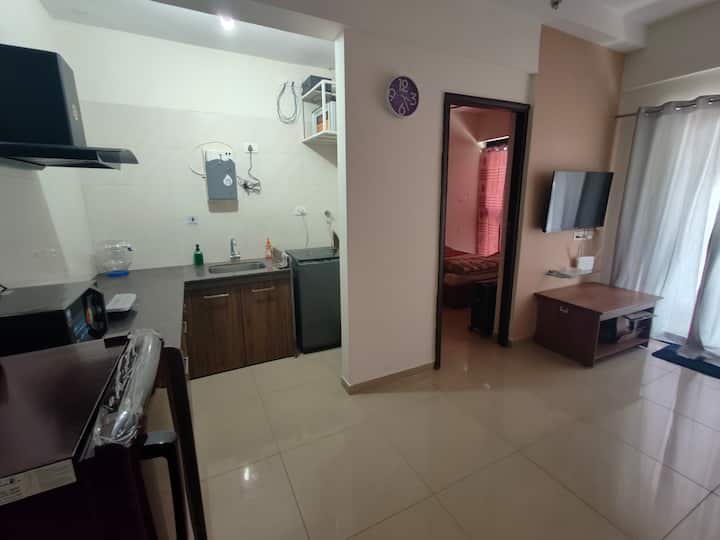 *Sonya’s Highrise - Near Eon It Park-251* - Pune
