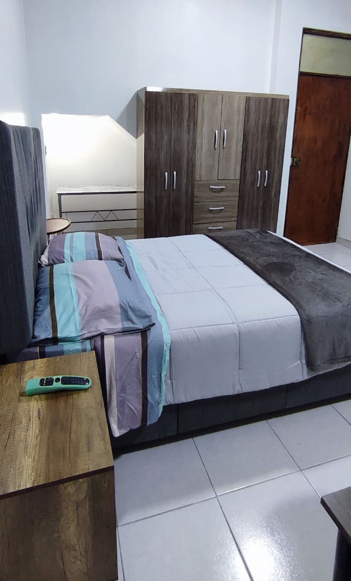 Acogedor Monoambiente Wifi Alta Velocidad, Privado - Peru