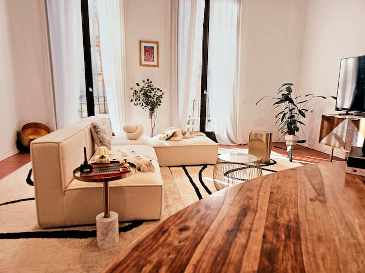 Vive Bcn A Pie:
Céntrico, Cómodo
Y Todo Cerca! - Barcelona