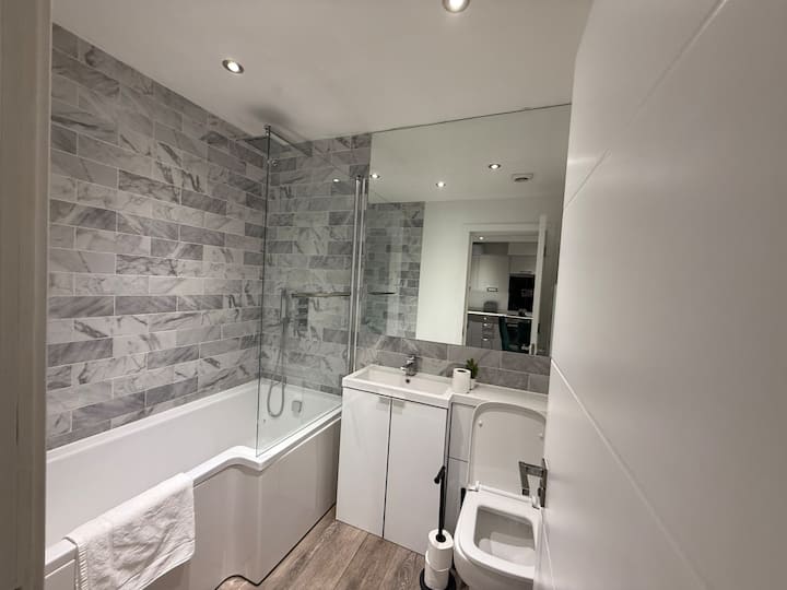 Kl Cozy One Bedroom Apartment - Wokingham