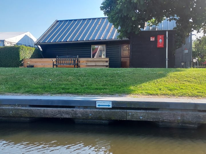 Appartement Aan Het Water Met Airco En Terras - Harlingen