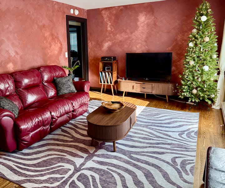 Designer 2br • King Bed • Walk To Main Street - Waynesville, NC