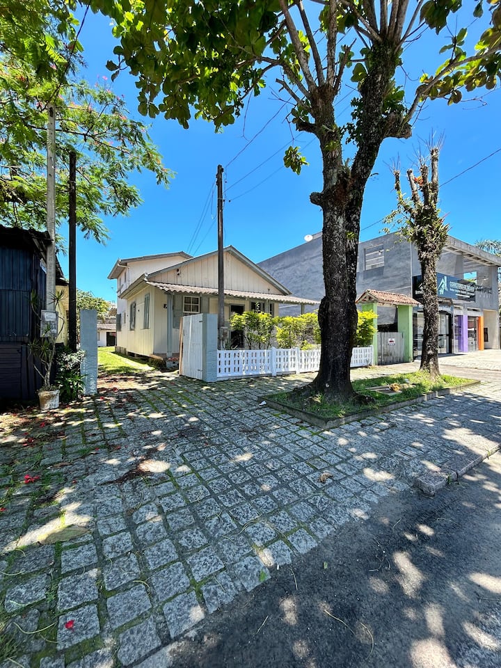 Casa Até 10 Pessoas - 200m Praia - Guaratuba