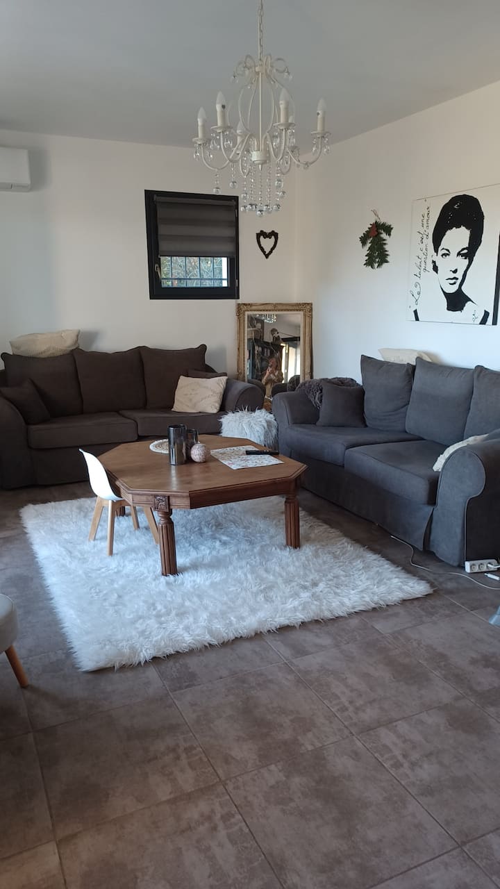 Appartement De Charme Avec Jardin Clos Et Ombragé - Beaumes-de-Venise