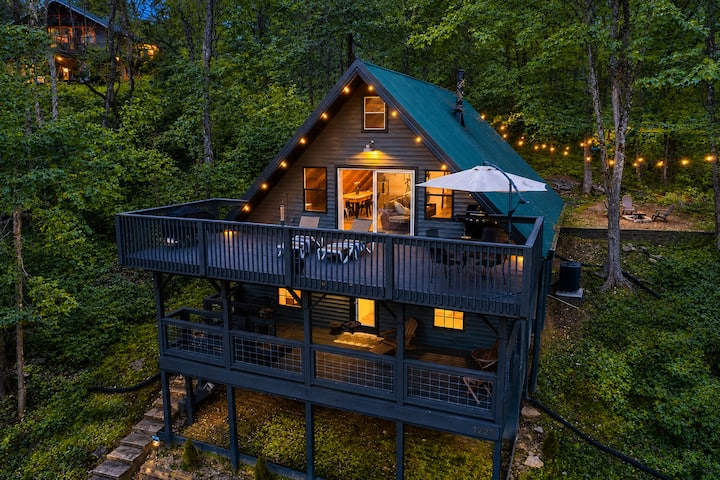 Center Hill Lake A-frame | Boat Ramp & Fire Pit - Smithville, TN