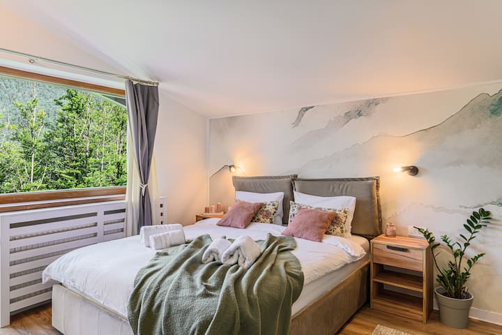 Studio With Balcony & Mountain View - Hublou Home - Sinaia