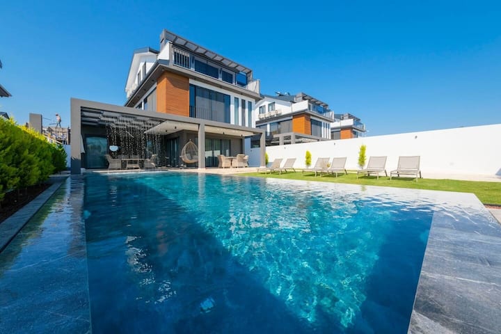 Fethiye'de Sauna, Hamam, Jakuzili 3+1 Villa Royal - Fethiye