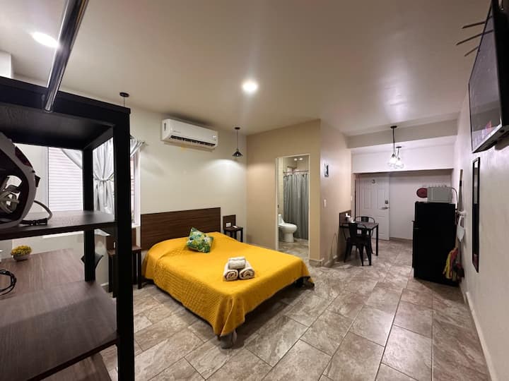 (3) Acogedor Estudio | Ubicación Top Monterrey - Monterrey