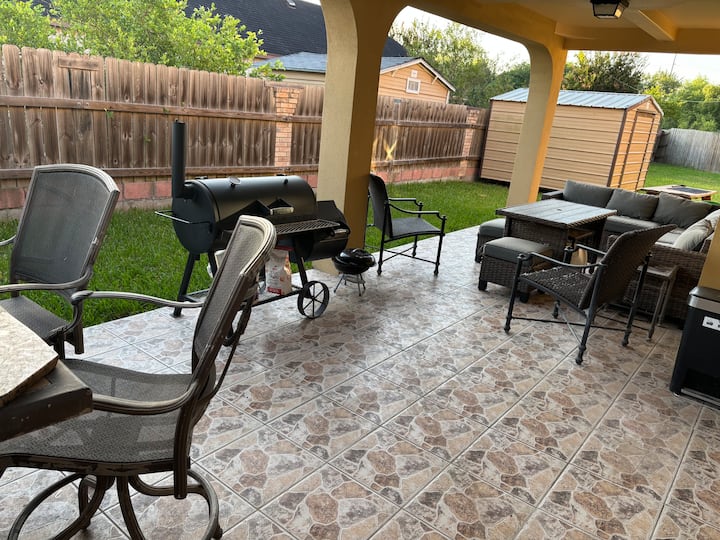 Charming Cost Efficient 4 Bedroom 2.5 Bath House - Brownsville, TX