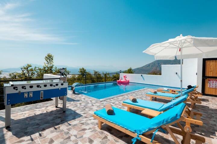 Villa Mavi  2+1 Manzaralı Lüx Bina - İslamlar