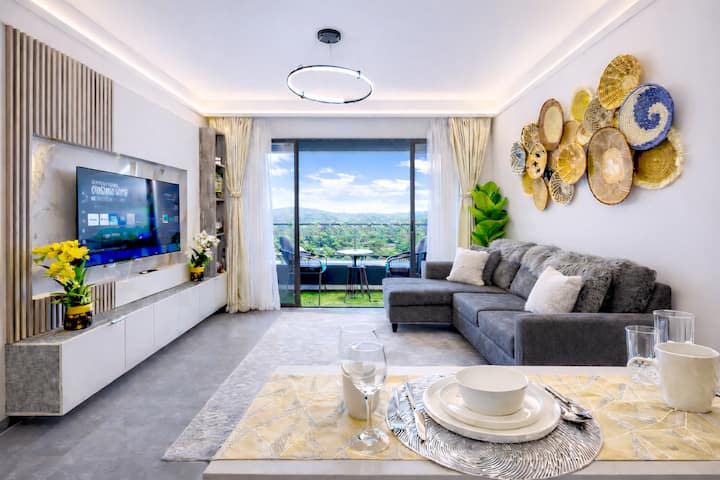 City View 1br Junction Mall | Pool Gym Fast-wifi - Nairobi