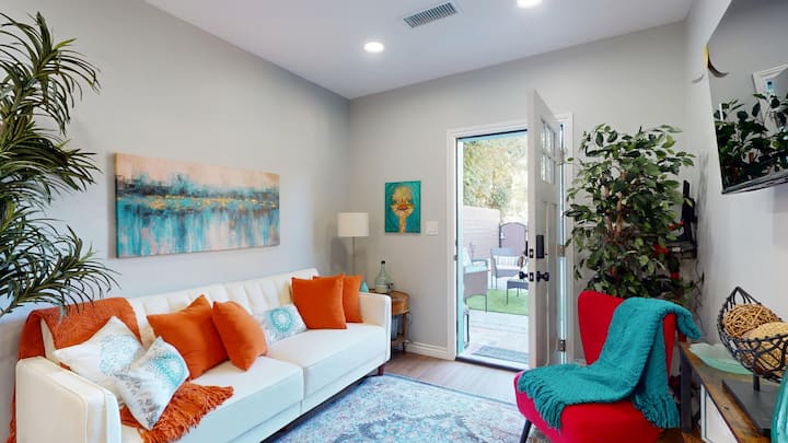Stylish & Private Adu - Patio W/sitting+ Bbq - Burbank, CA
