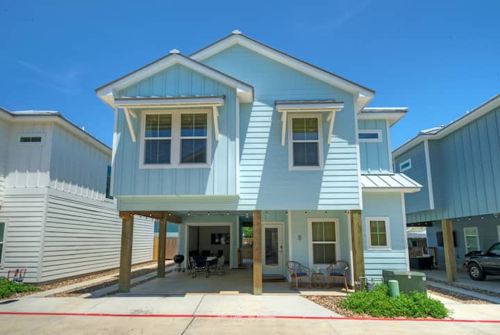 Private Pool, Walk To Shops & Dining | Shore Thang - Port Aransas, TX