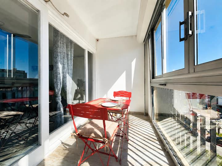 Saint-cyprien : T2 Moderne Avec Loggia Et Parking - Saint-Cyprien