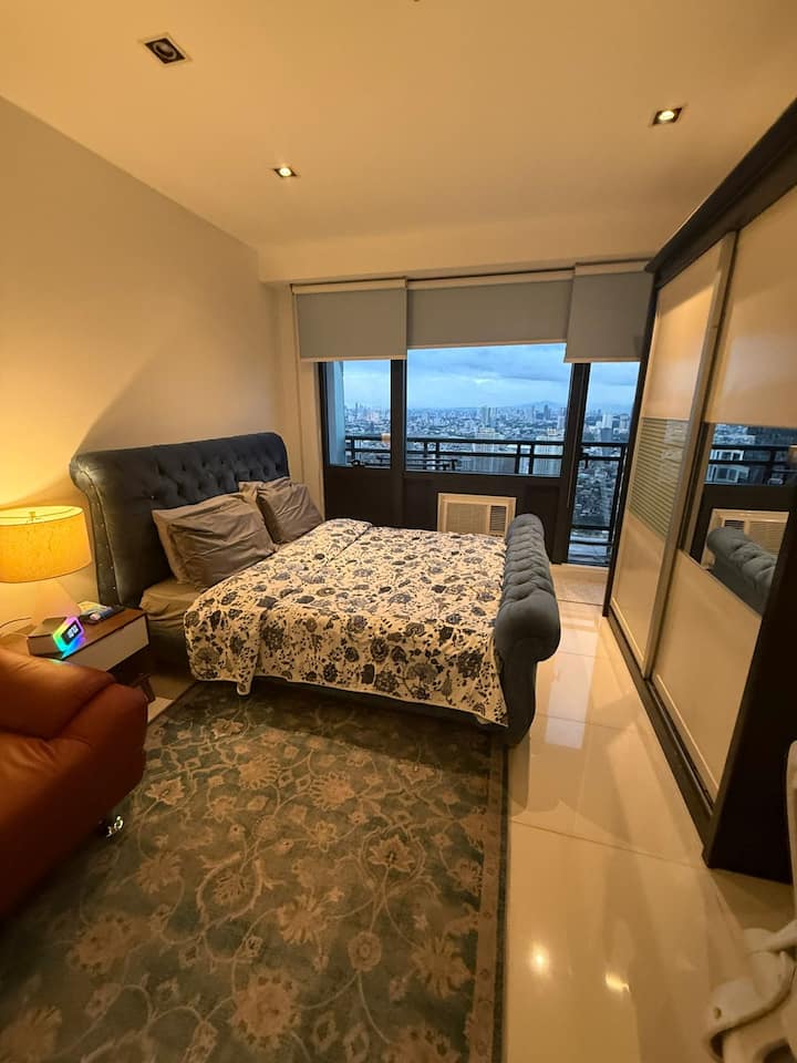 High Floor, Studio Apartment - Manila