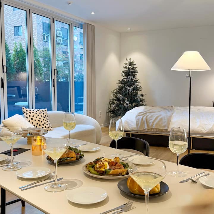 [합법숙소] 최대10인/ 짐보관가능 /Christmas /해변5분 /광안리 /5bed(q) - 