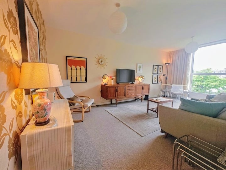 The Parnassian | Grand Canal View, Prime Location - Dublin