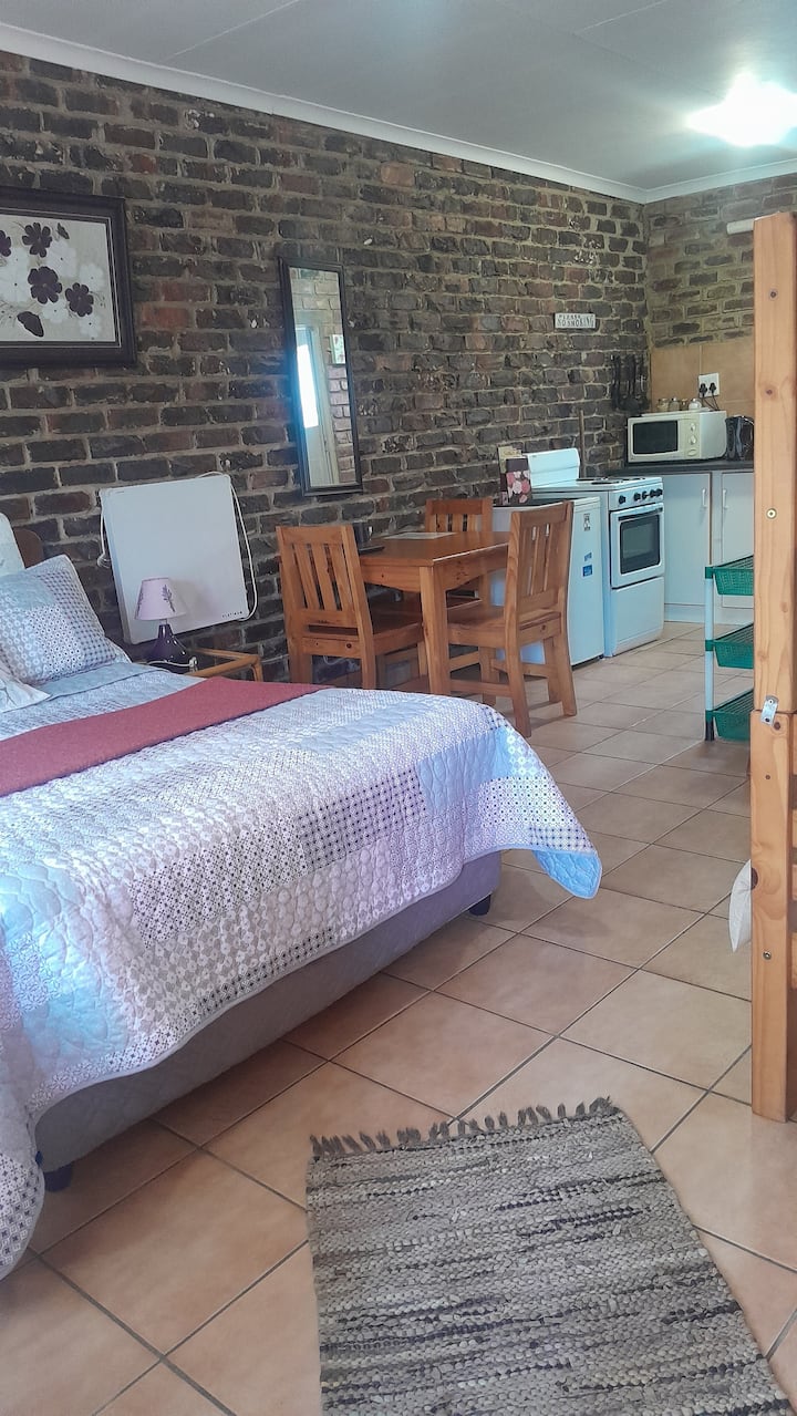 Unit 5: Open Plan Family Unit - Potchefstroom